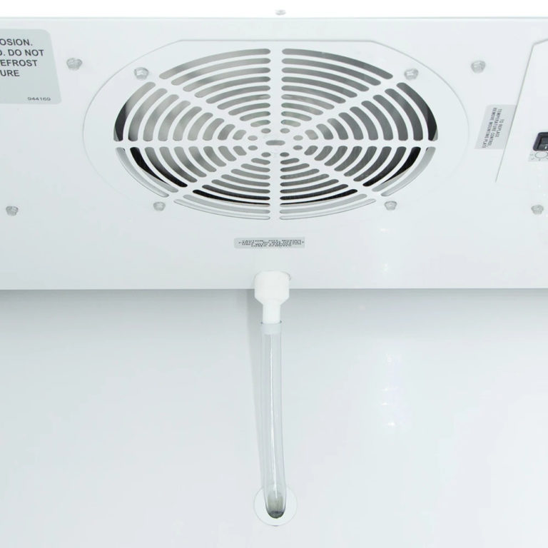 True GDM-12-HC~TSL01 24 7/8" One Section Glass Door Merchandiser ...