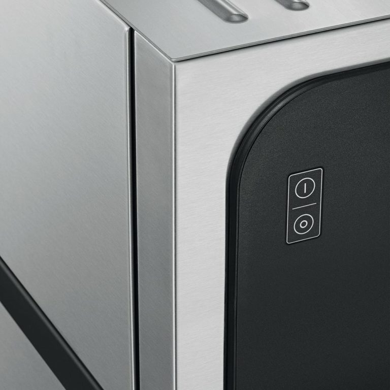 Merrychef eikon E2S CLASSIC High Speed Countertop Convection Oven, 208 240v/1ph - Plant Based Pros