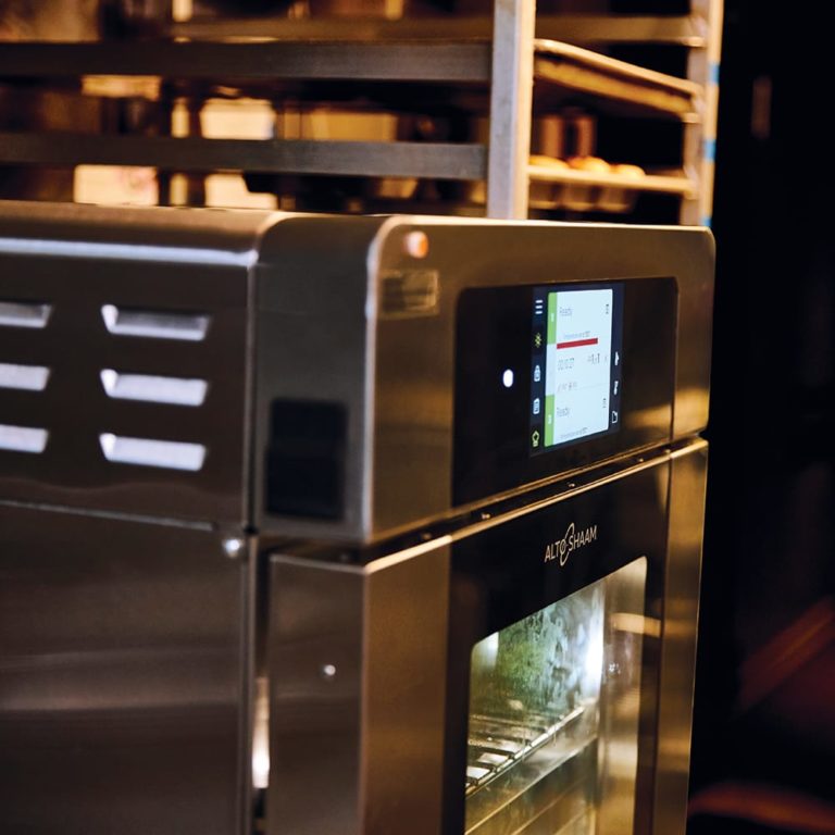 Alto-Shaam VMC-H4H Half-Size Vector H Multi-Cook Oven, 208-240v/3ph ...